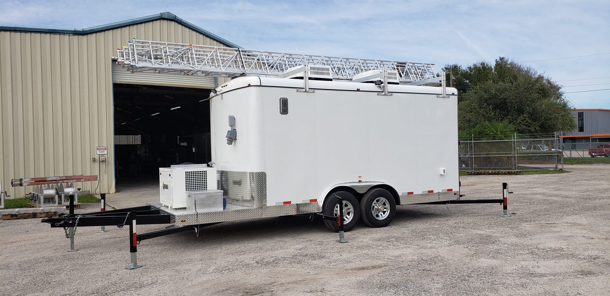 Enclosed Cargo Trailers (ECT) | Aluma Tower Company